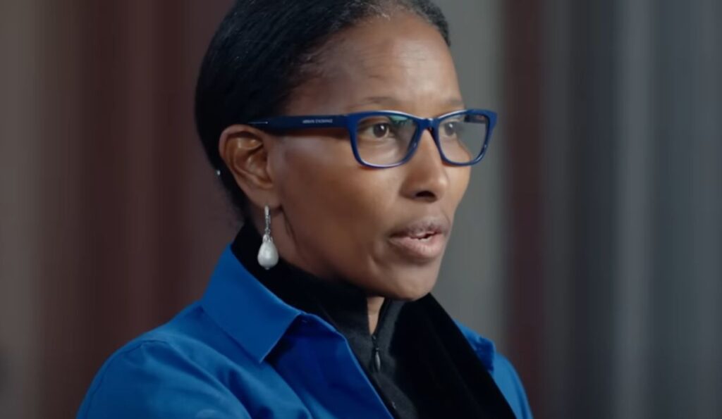 Former Muslim Ayaan Hirsi Ali No Longer Atheist: 'I Am Now a Christian ...